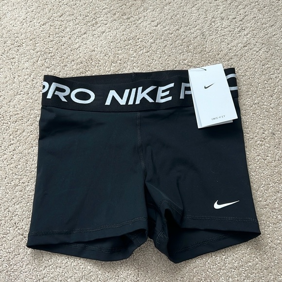 Nike | Shorts | Black Nike Pros | Poshmark